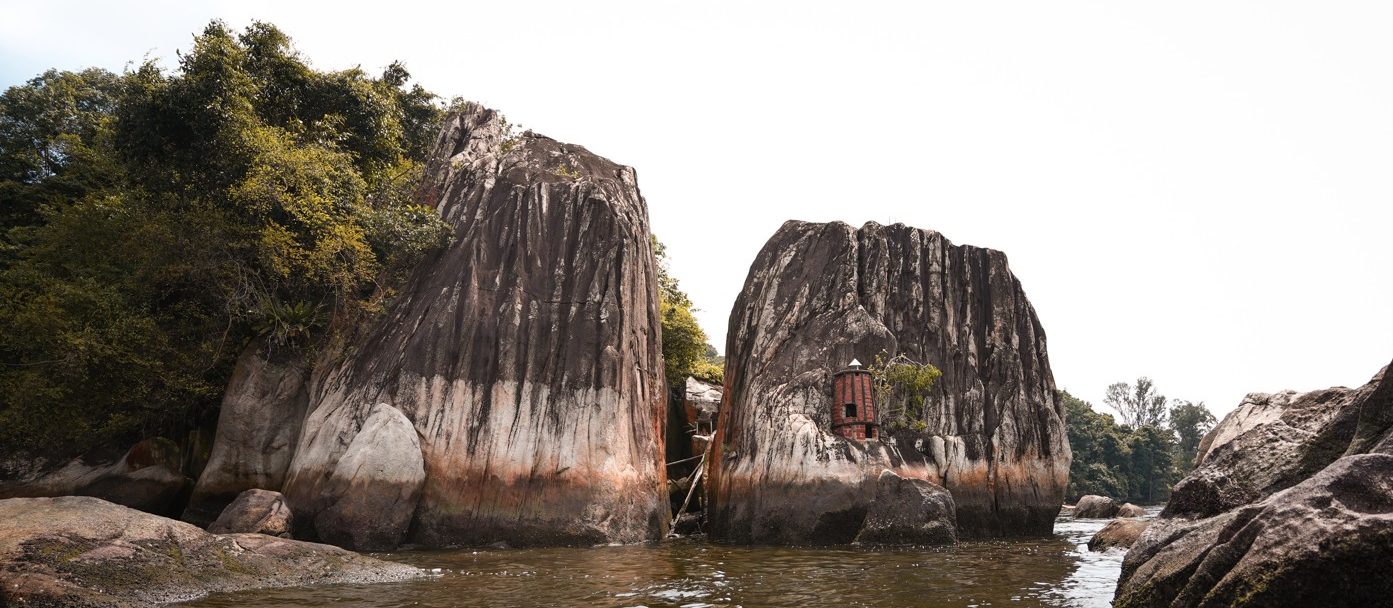 Tanjong Tajam Temple: The Forgotten Offshore Shrine of Pulau Ubin ...